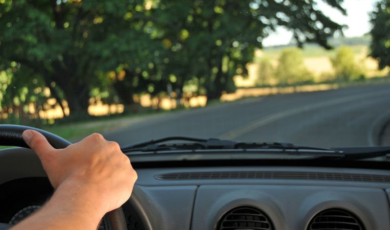 How to Drive Long Distance Alone (and not go crazy) | Unpakt Blog